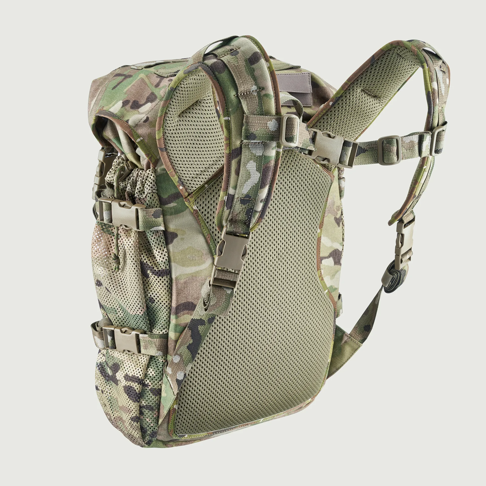 35 Litre JayJays Lite Fighter Daysack - Day Pack In Multicam