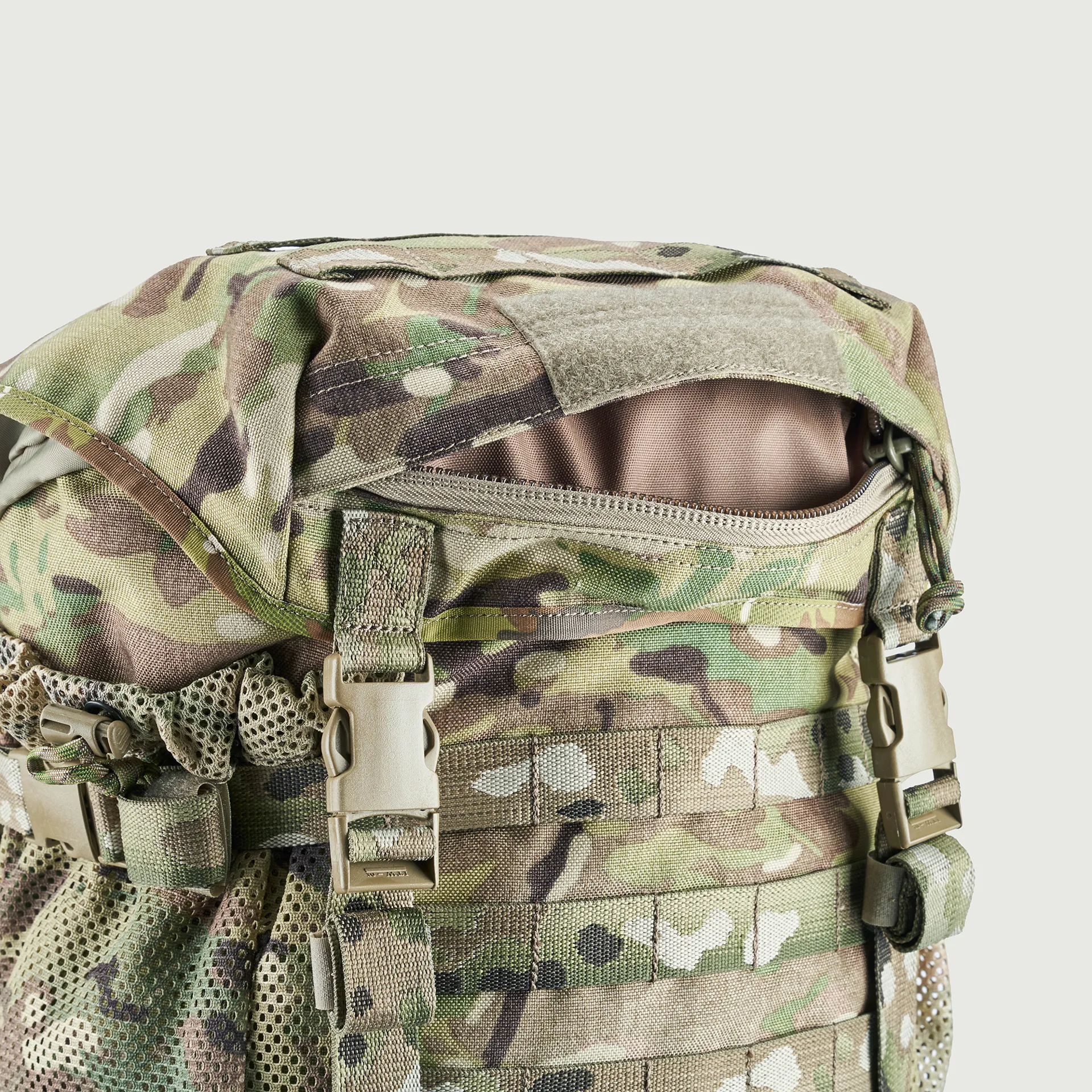 35 Litre JayJays Lite Fighter Daysack - Day Pack In Multicam